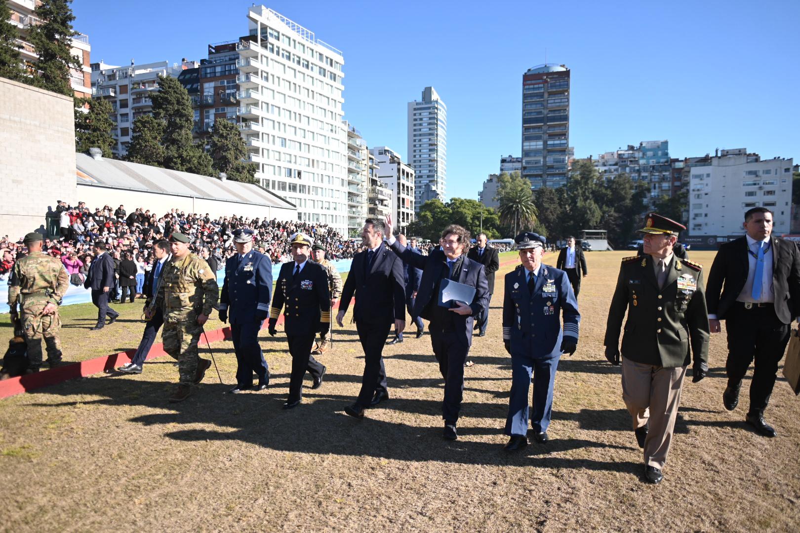Milei participó del acto del Día de la Bandera en Palermo - Marca ...